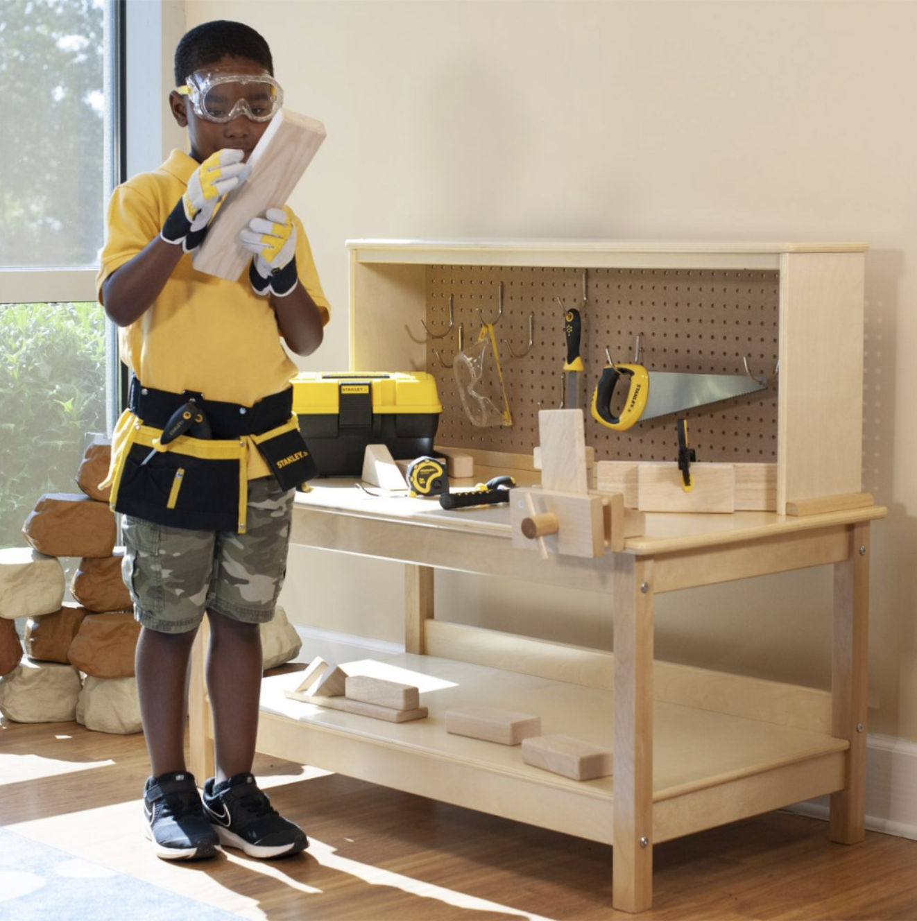 Best Kids Workbenches For Real Creative Work – Designoteca